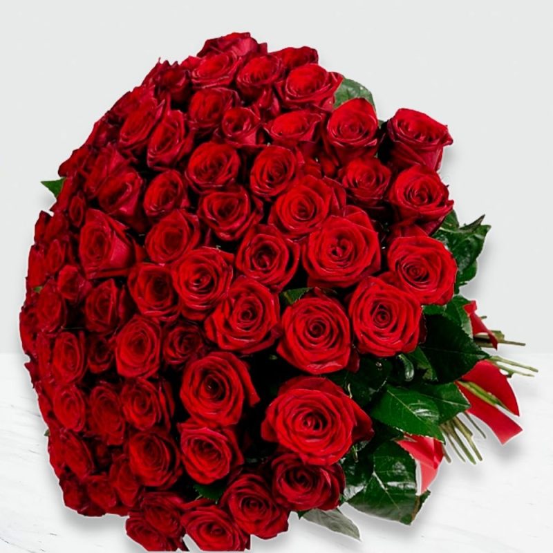 RED ROSE BUNCH - 100 - Izimbali Florist